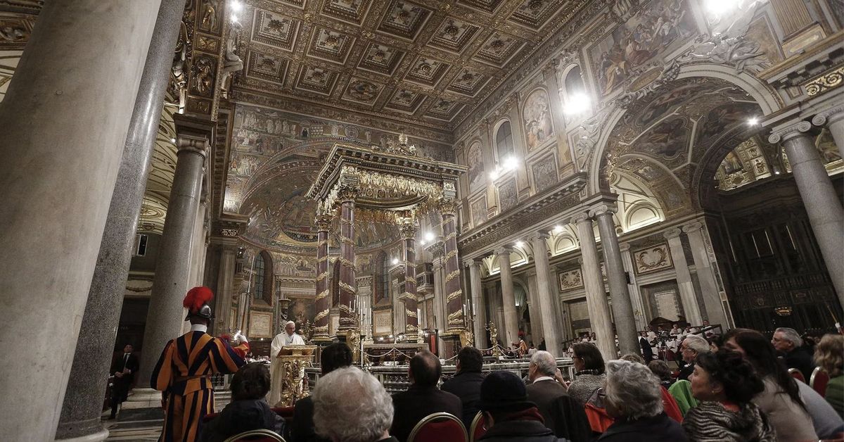 Santa María La Mayor, la basílica 'española' de Roma donde Francisco ...